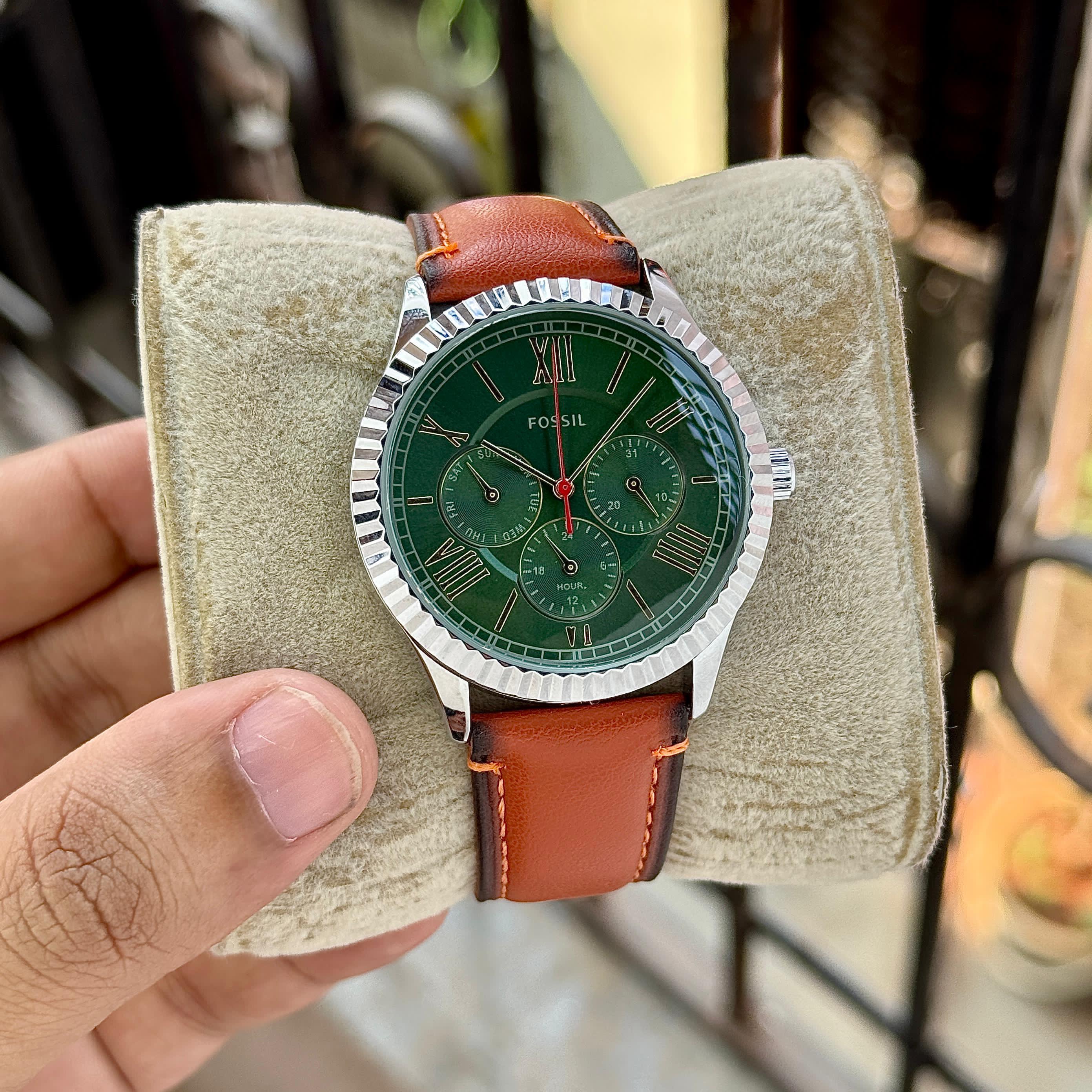 Fossil FS5736 – Classy Clutches